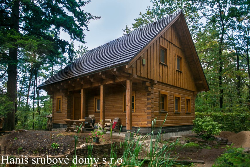 Roubenka Jana Srubové domy Haniš s.r.o.